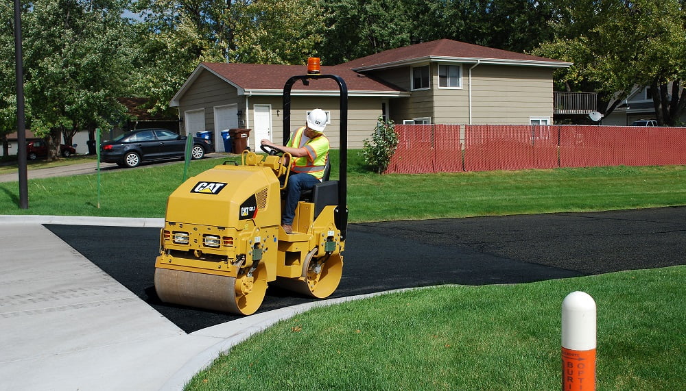 Caterpillar releases new utility compactors with simplicity in mind - M ...