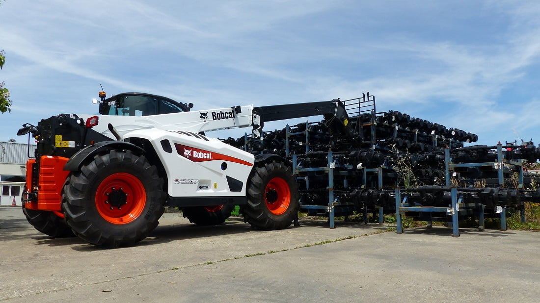 Bobcat targets heavy lift handling with new compact telehandler - M ...