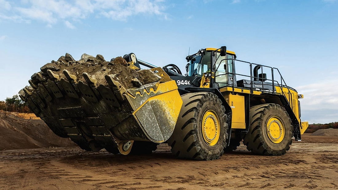 Updated John Deere 944K hybrid wheel loader boasts Final Tier 4 engine ...