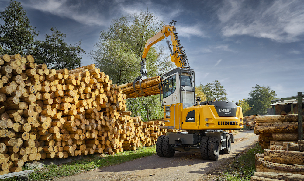 Liebherr prezintă noul excavator de manipulare LH 26 M Timber Litronic ...