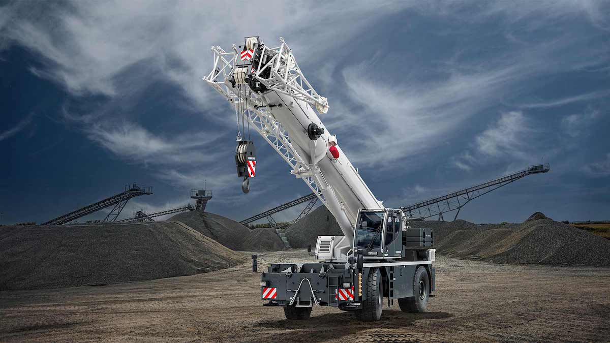 LRT 1130-2.1 expands Liebherr’s rough-terrain crane range - M ...