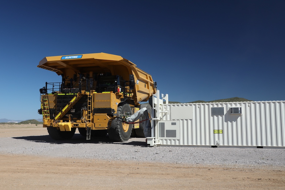 Caterpillar anunță o soluție automată de încărcare a camioanelor ...