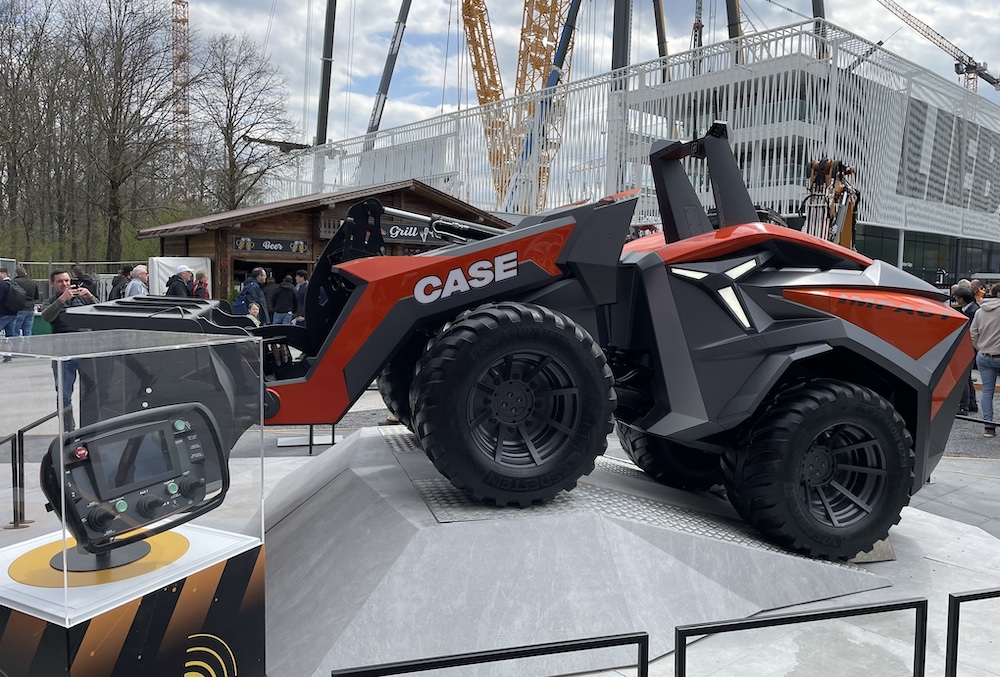 CASE CE has unveiled Impact: a compact wheel loader concept at Bauma ...