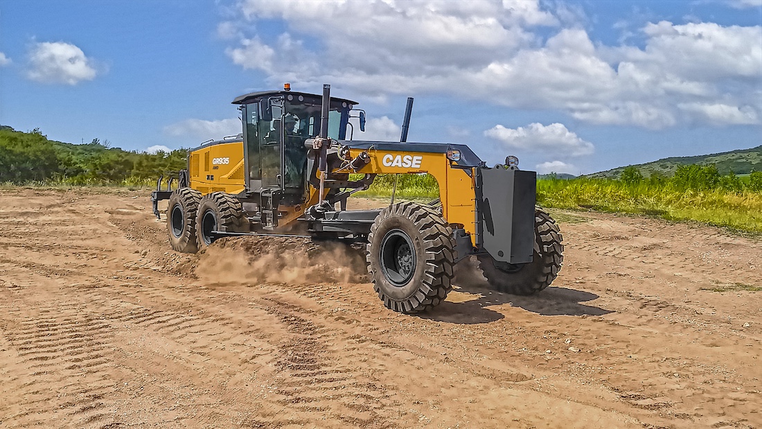 CASE announces grader model expansion to enter the 200-plus horsepower ...